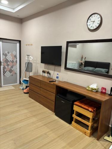 Normie Roomstay - Kangar