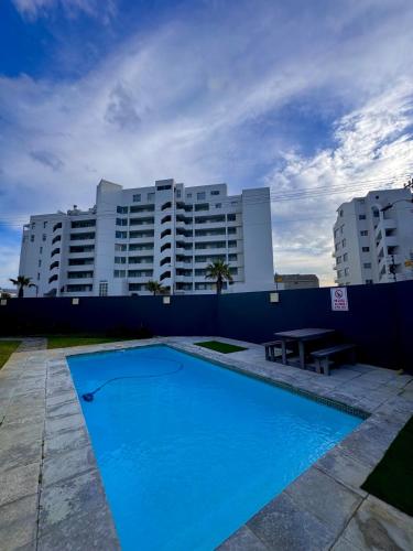 Cosy Flat Steps From The Beach - Kaapstad