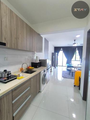 Central Park Comfort Couple Studio Netflix Bystay - Riau Islands