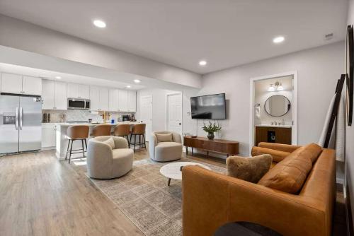 Clintonville Brand New Apartment - Columbus Zoo and Aquarium, Powell