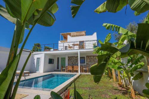 Traditional Seaside Stone Villa With Private Pool - Bodrum