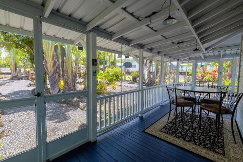 Tropical Retreat Guesthouse - Hilo, HI