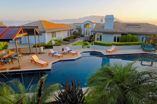 Modern Chateau - Lap Pool, Weddings, Wine & Beach - Temecula, CA