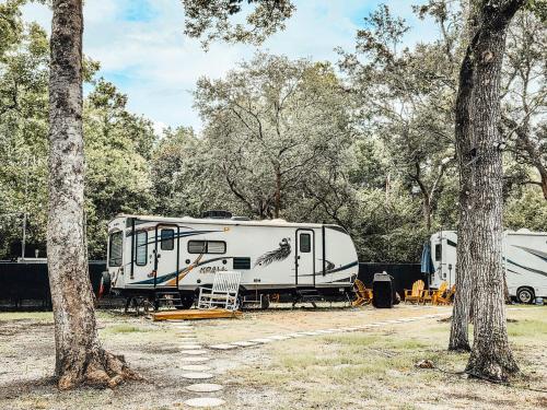 Nicevilles' Hidden Backyard Camper - Destin, FL