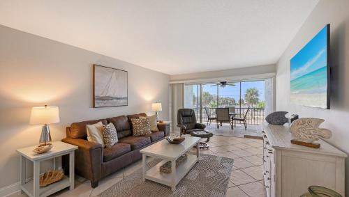 Crescent Royale Condominiums 209 - Siesta Key, FL
