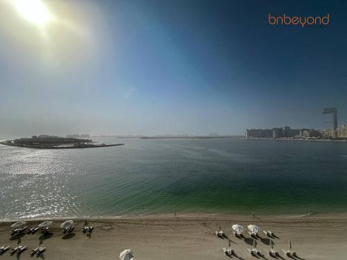 Exclusive Home With Private Beach - Dubai Marina