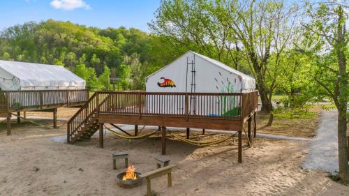 Furnished Glamping Tent/river Access/2 Queen Beds - 켄터키