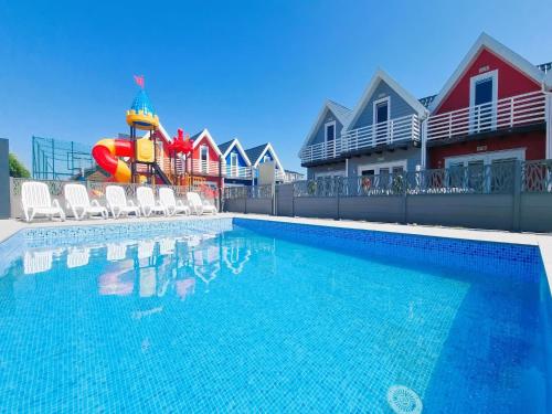 Holiday Homes With Terraces, Close To The Beach - Sarbinowo