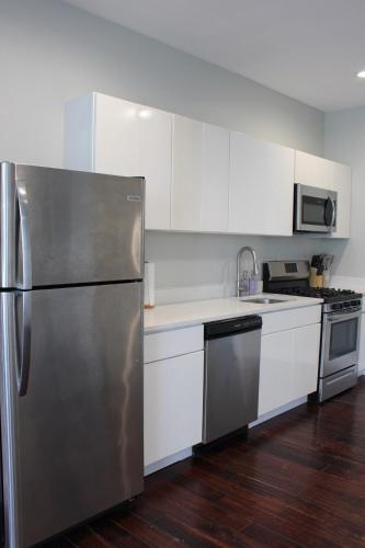 Modern 1br Great Location Downtown Parking - Albany, NY