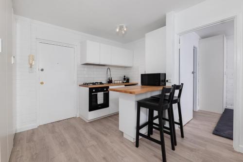 Dove40 - Seabreeze Escape - Cottesloe