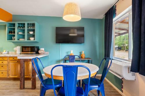 Charming 2 Bedroom Near Downtown - Rose Tree 1 - Moab, UT