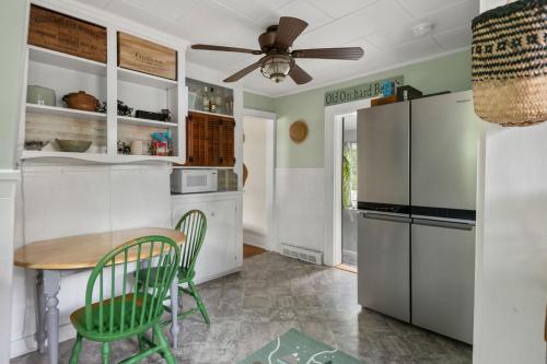 Charming Centrally Located Seaside Retreat - Old Orchard Beach, ME