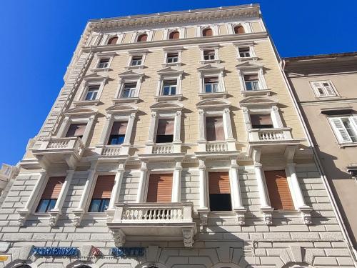 Triestecenter Rooms & Apartments - Colori Di Trieste - Trieste