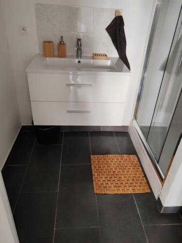 Entire Apartment With Outdoor Area - Le Havre