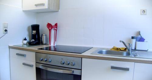 3 Zimmer Apartment Zentral Und Ruhig - Nahe Autostadt, Parkplatz Und Wlan - Citystay Wolfsburg - Bee - Wolfsburg