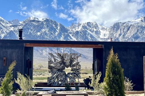 Luxury Design Rental With Breathtaking Mountain Views In Lone Pine, California - Lone Pine, CA