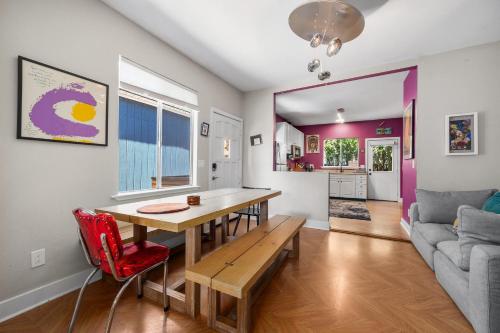 6bd Downtown House Walk To Beach Boardwalk - Santa Cruz, CA