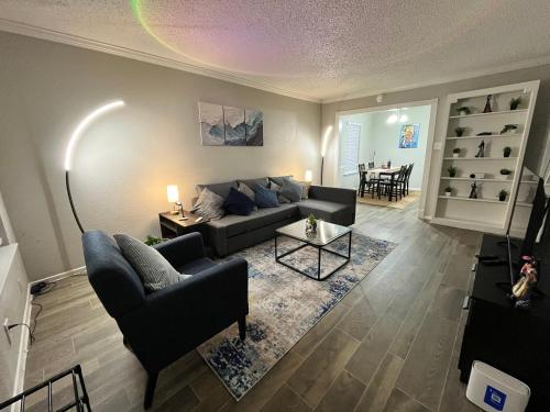 Modern & Cozy Apartment Near The Galleria - Gulfton - Houston