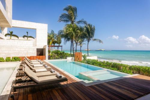 Villa Emma right on the Beach in Tolo from €56pp - Book Now