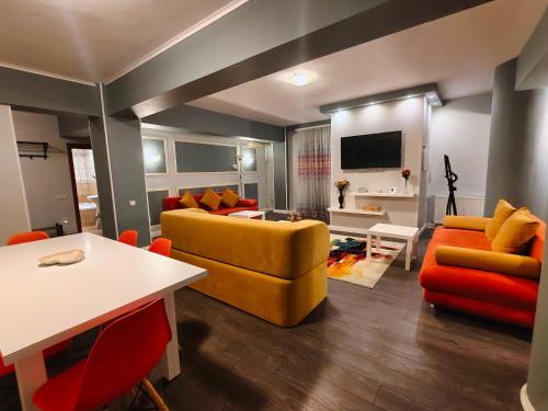 Balcesti Design Apartments - Walk To Old Town - Pumo Properties - Bucharest