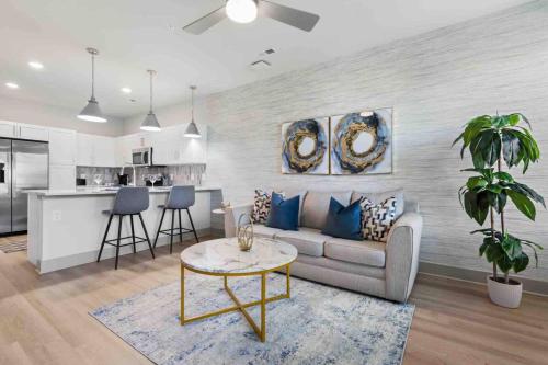 Opulent Living 5 Min From Downtown - Raleigh, NC