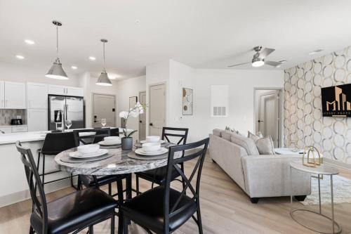 The Luxe Living 5 Min From Downtown - Raleigh, NC