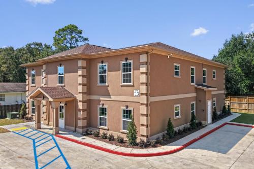 Beaujolais Villas - Mississippi