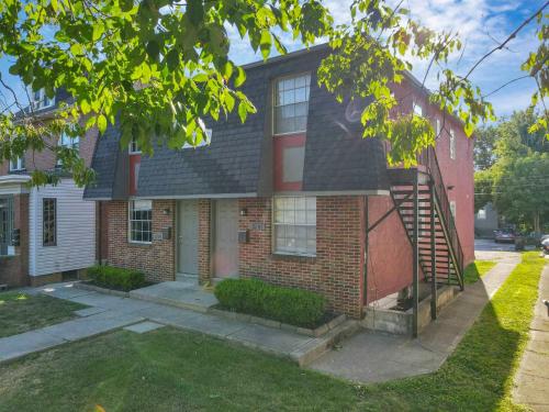 Spacious 5-bedroom Retreat In Central Columbus Perfect For Groups - Columbus, OH