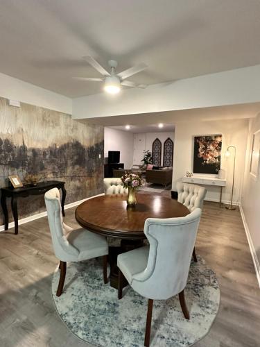 Private Suite In Upscale Neighborhood - Burritt on the Mountain