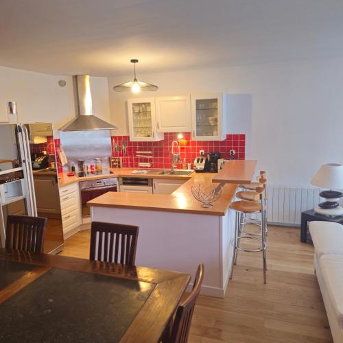 Appartement De 90m² Situe Dans Le Vieux-lille. - Lambersart