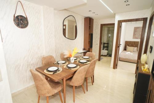 5 Min Drive From Train Station With Parking, Air Conditioning & Iptv - Kénitra