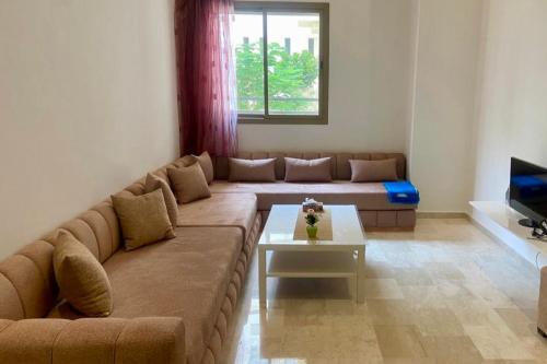 Appartement Moderne Et Equipe Proche Aeroport Cmn - Bouskoura