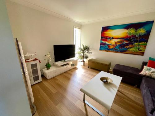 Lilli Pilli Sublime - Family & Dog-friendly Beach House, Batemans Bay - Batemans Bay