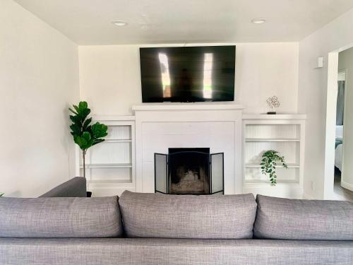 Ca5 House Cozy 3br In Azusa - West Covina