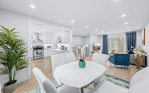 Charming 3-bed House With Hot Tub Close To Downtown - Barrie