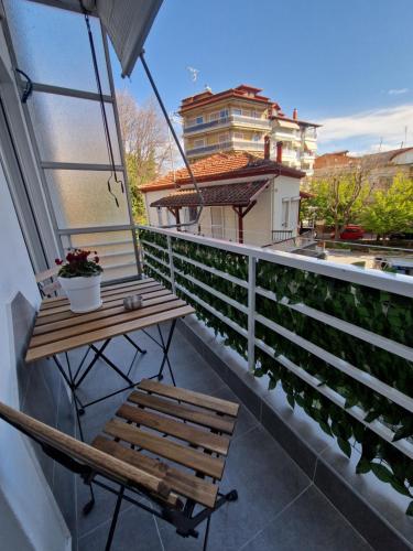 N&s Apartment B - Эдеса