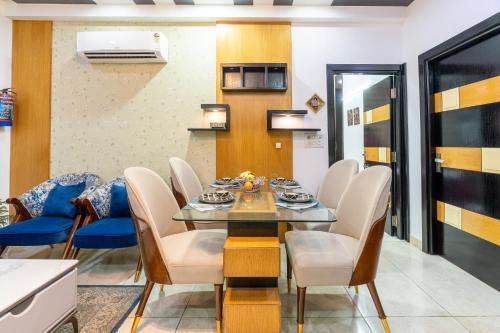 Homlee-luxury Inn 3bhk - Ghaziabad