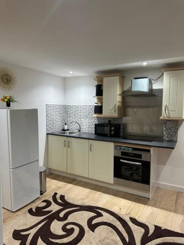 A Cosy And Spacious Studio Flat - Brentwood
