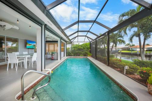 3br Waterfront Home – Heated Saltwater Pool & Dock - Punta Gorda, FL
