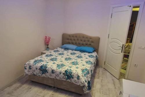 Central 1 Bed W Balcony Sea Views & Roof Terrace - Alanya