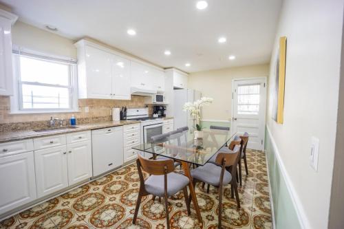 3bedroom Apt With Balcony & Free Street Parking - White Plains, NY