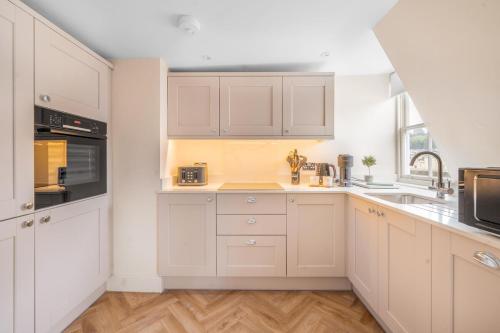Central Bath Stay - Walk To Sites & Train Station - Bath