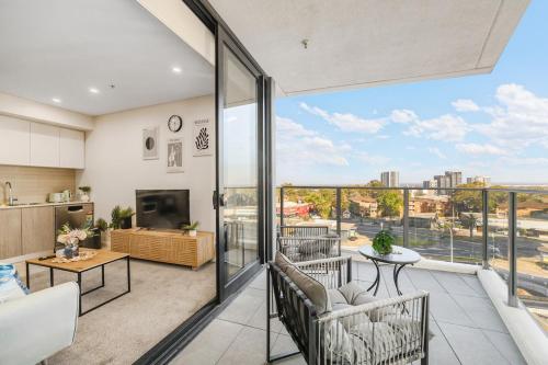 Liverpool 2 Bedroom Apartment With Convenient Transportation And Surrounded By Food - Liverpool