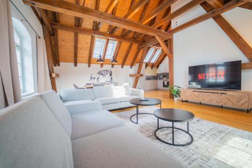 Luxomes - Tropical & Streetart Style - Old Town Apartments - Central Ingolstadt - Ingolstadt
