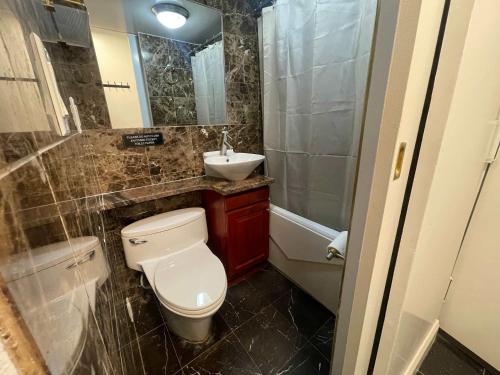 Private Studio Apartment In Union Square - Brooklyn, NY