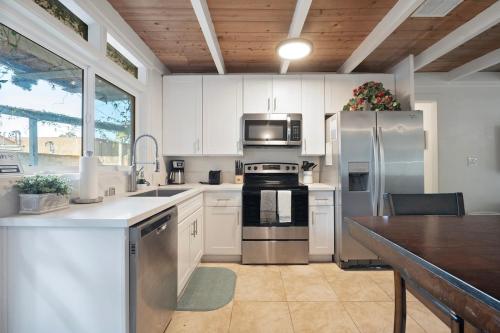 Heart Of La Jolla Village Cottage - 聖地亞哥, CA