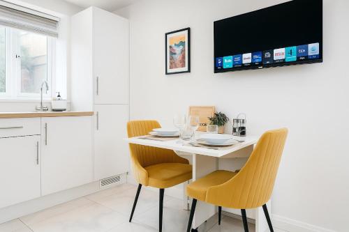 The Nest-free Parking Cosy Studio, M40 Access, Underfloor Heating - High Wycombe