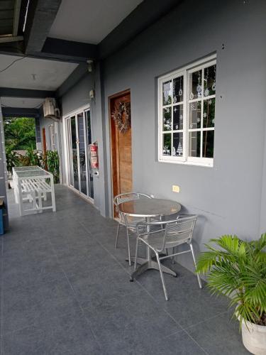 Elling's Patar Place - Bani