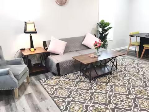 Cozy Home Walk To Dt - Private Bedroom - Indianápolis, IN