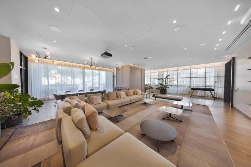 High-rise Studio Retreat - Downtown Miami - Pool - Miami, FL